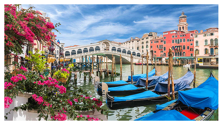 VENICE, THE FLOATING CITY WITH GONDOLAS - JIA's JOURNAL